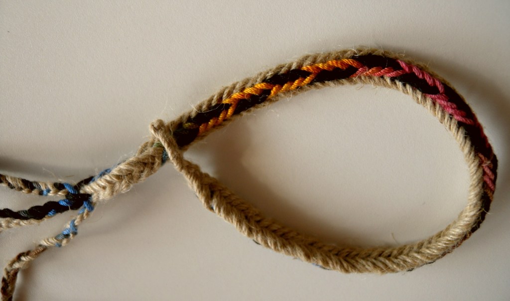 An unorthodox braid tutorial | Loop Braiding